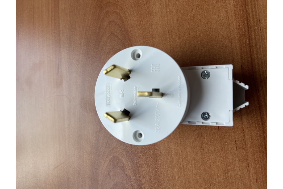Силовая вилка Systeme Electric BLANCA, С/У, 2Р+N, 32А, 250В, БЕЛЫЙ ...