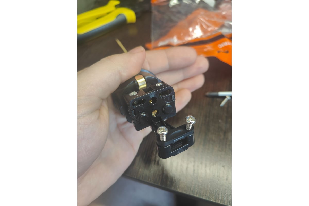 Розетка TDM ELECTRIC переносная с заглушкой каучук 2Р+РЕ 16А 250В IP44 ...
