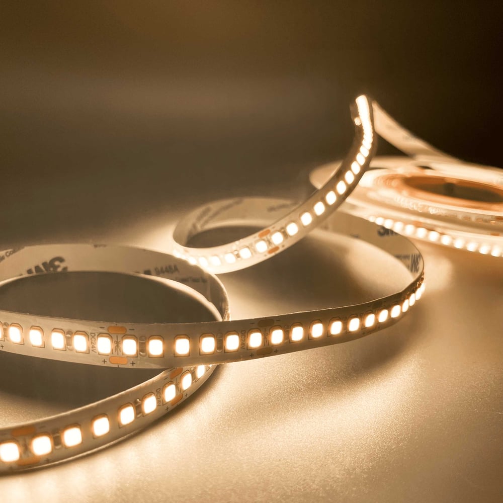Светодиодная лента Geniled 5м 24В 16Вт/м 3000К теплая подсветка ...