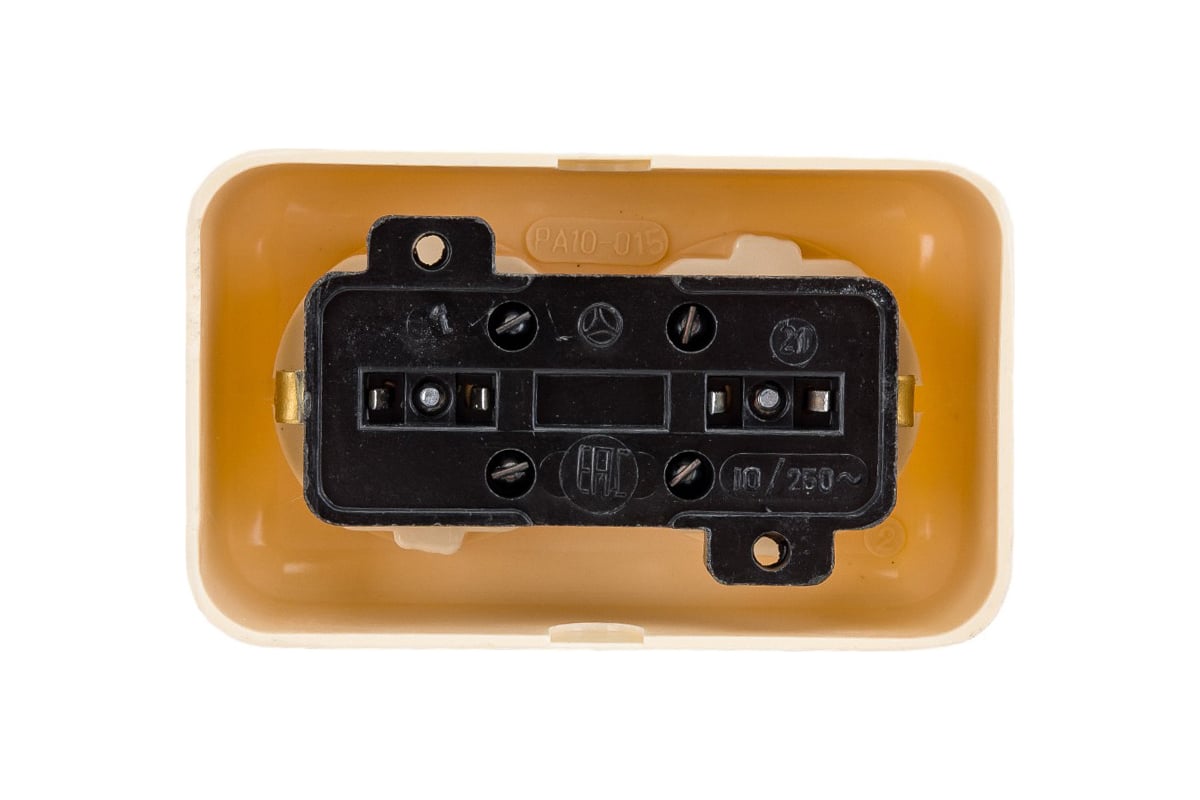 Розетка ООО Ливны-Электро РА 10-015 2-х местная с заземл.контактом ...