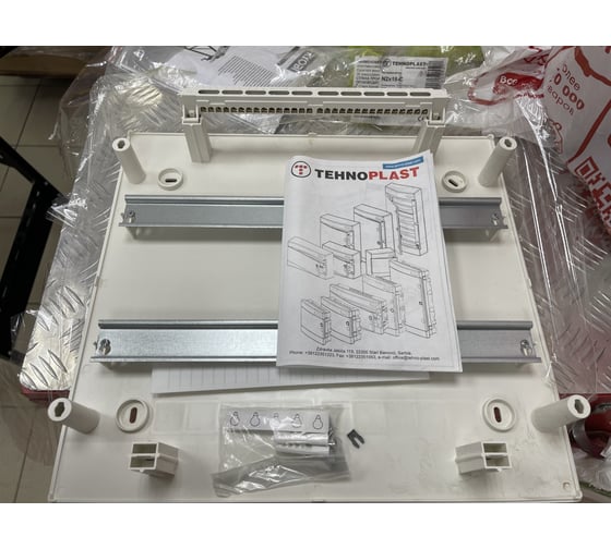 Навесной распределительный щит TEHNOPLAST 36 автоматов IP40 - N2x18C 30538 - выгодная цена ...