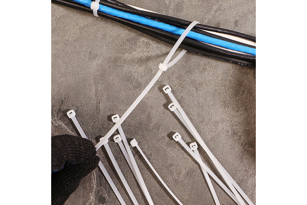 Нейлоновая кабельная стяжка REXANT 300x3,6мм, белая 100 шт/уп 07-0300 ...