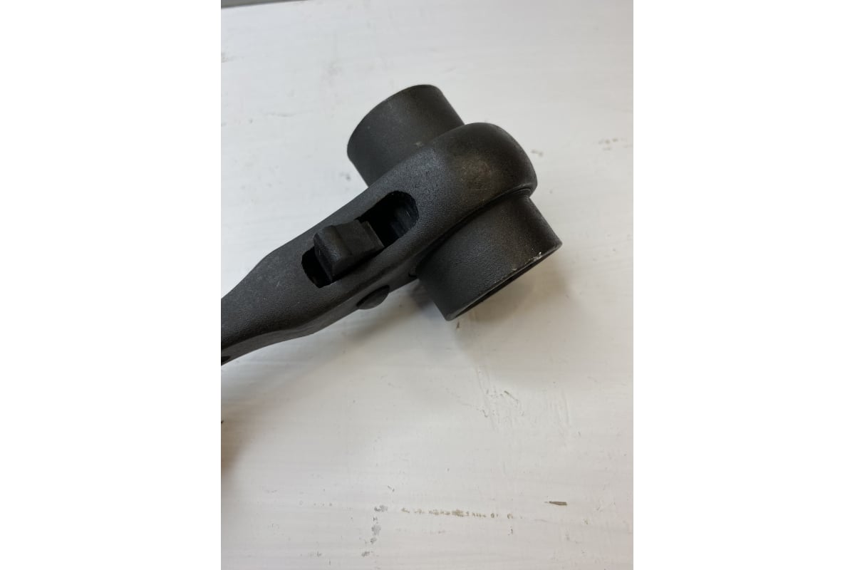 Трещоточный ступичный усиленный ключ ROCKFORCE 24х27 RF-8222427(18575 ...