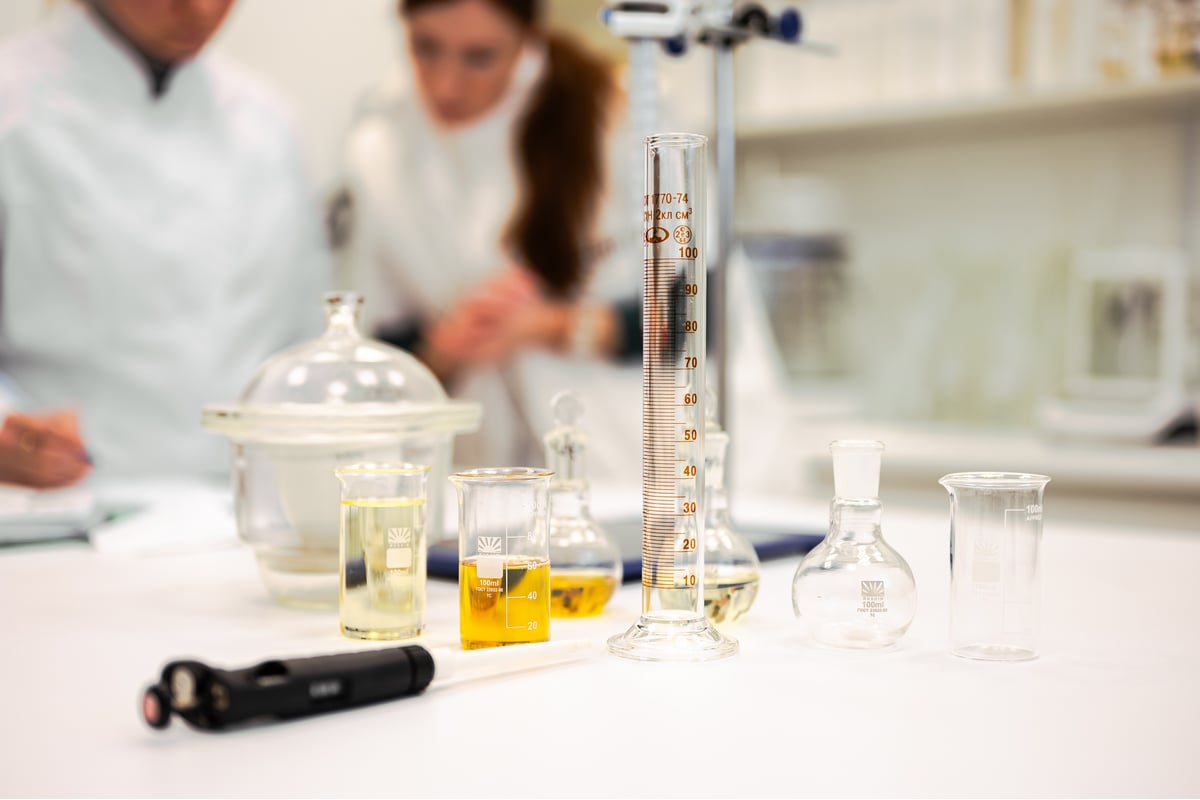 Редукторное синтетическое масло на основе РАО ARKUDA CLP 460 1 л LIKSIR ...