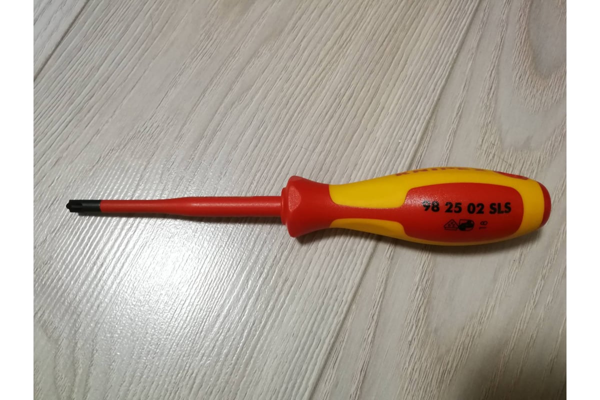 Тонкая отвёртка KNIPEX PlusMinus Pozidriv, 212мм KN-982502SLS ...