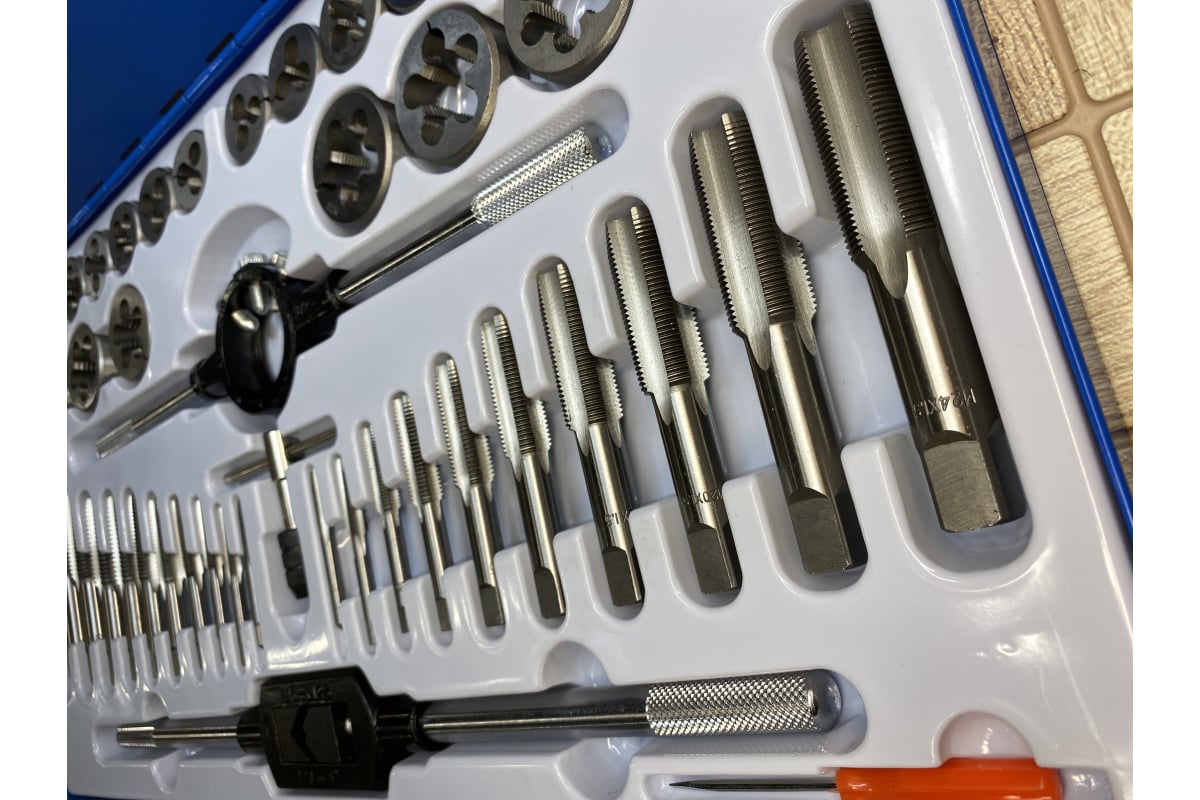 Набор для нарезания резьбы БМ 45 предметов, металлический футляр 650145 ...