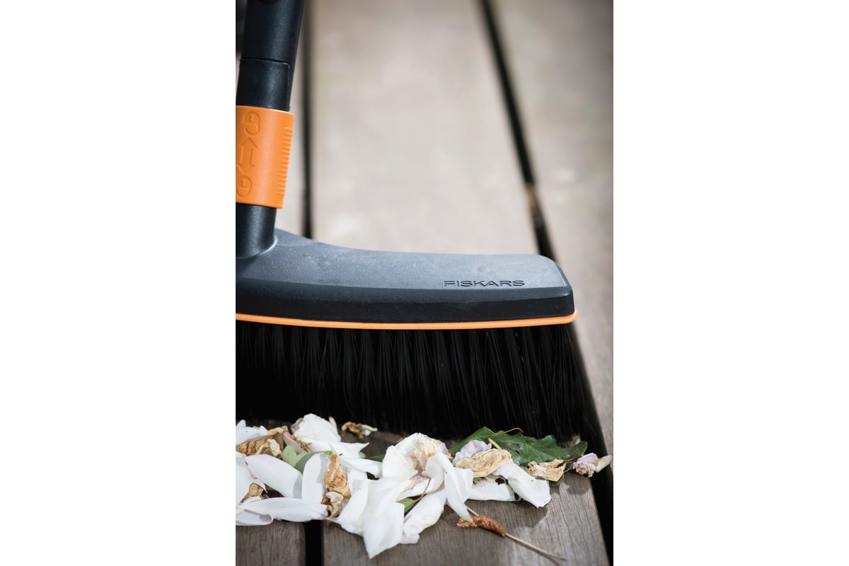 Насадка-метла Fiskars QuikFit 1001416 - выгодная цена, отзывы ...