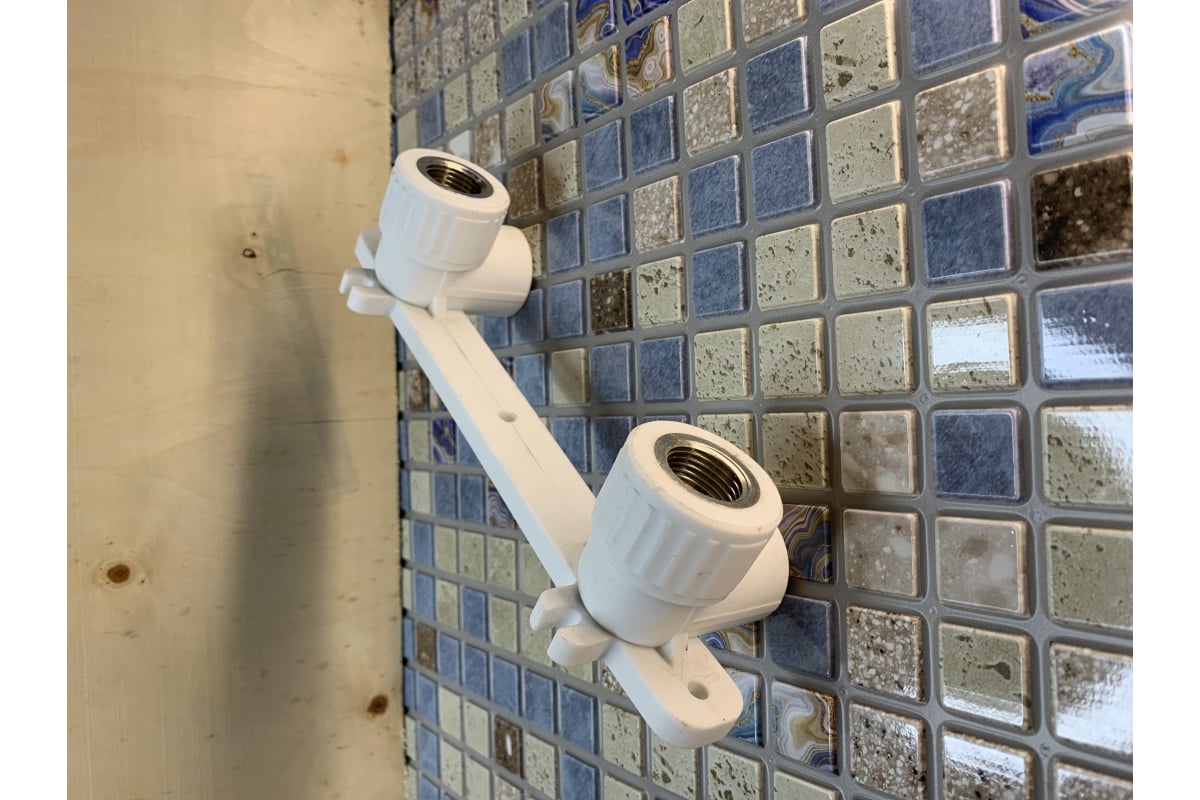 Монтажная планка VALFEX PP-R белая, 25х1/2 дюйма ВР, под смеситель ...