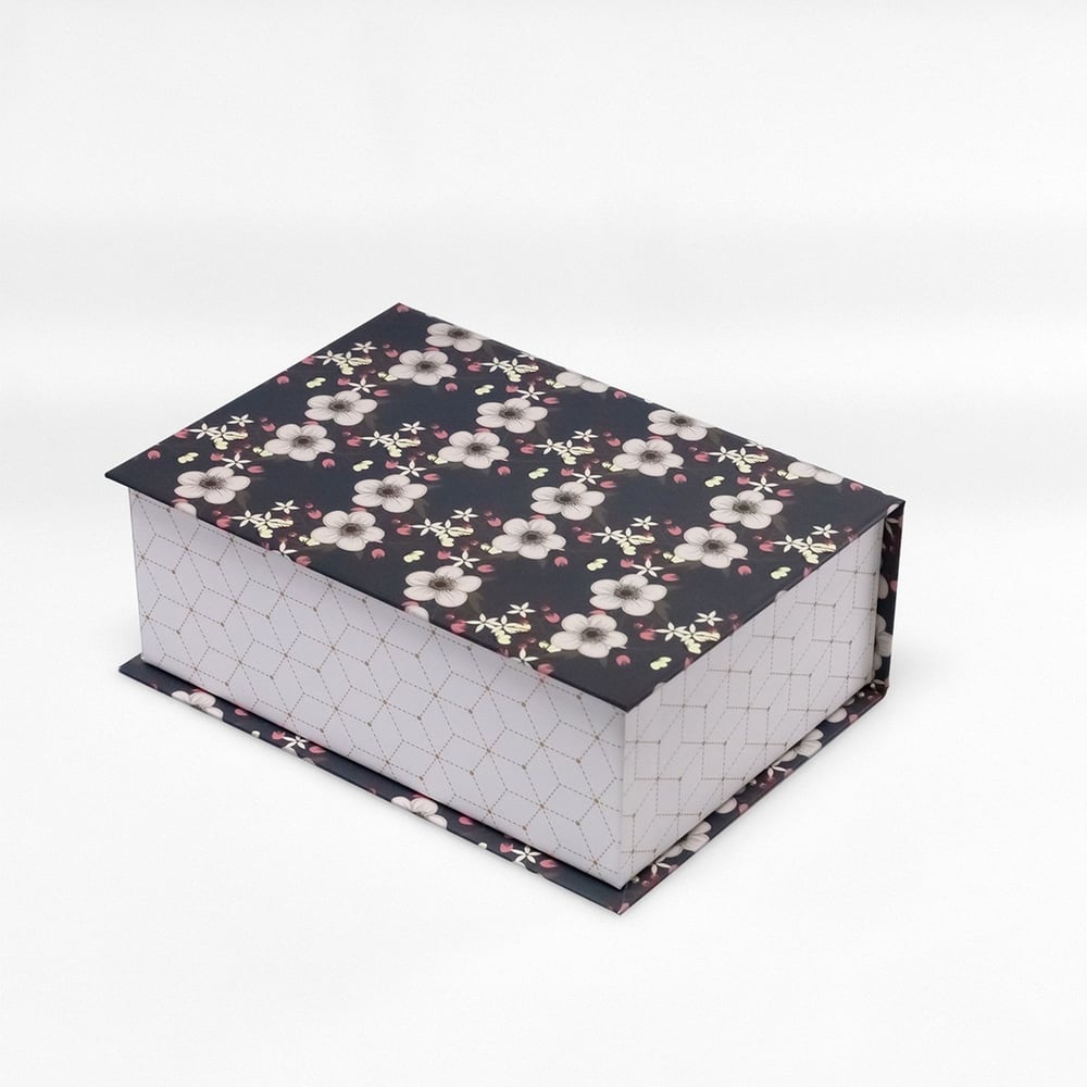 Коробка книжка-шкатулка Cartonnage SRB.33.18.13.P - выгодная цена ...