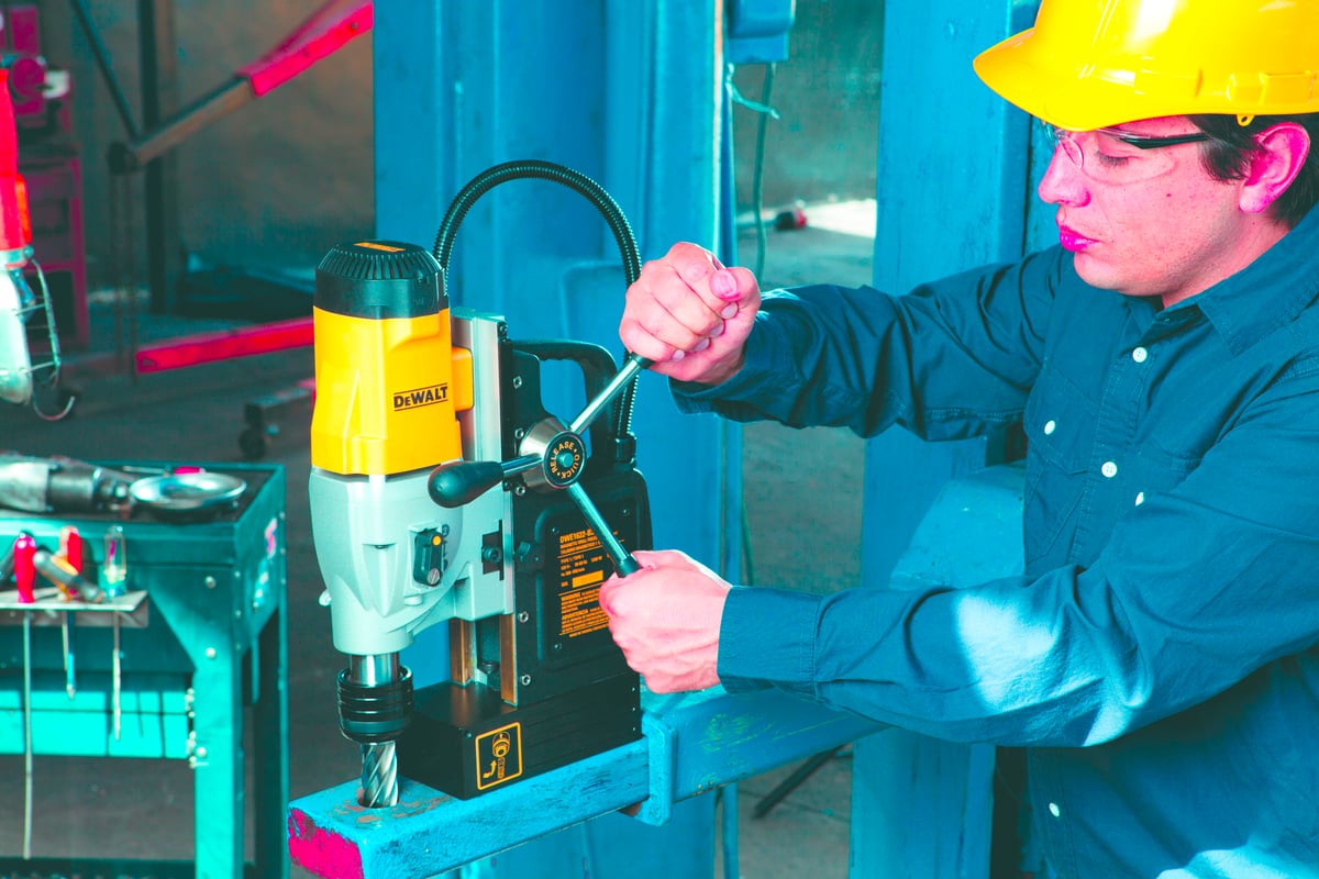 DEWALT DWE 1622 K