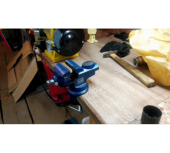 Слесарные поворотные тиски с наковальней, 65 мм, СИБРТЕХ 18672 ...