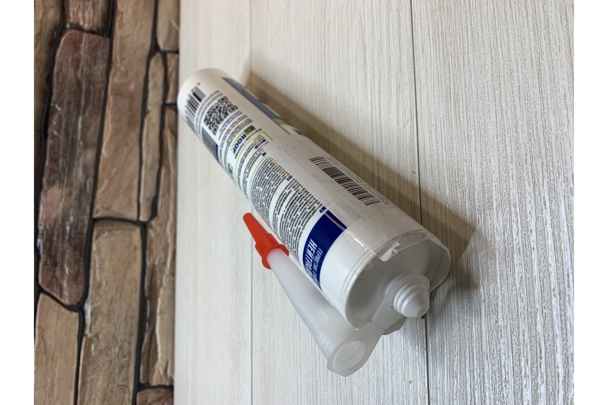 Силиконовый нейтральный герметик Roof Complect белый, 280 мл ...