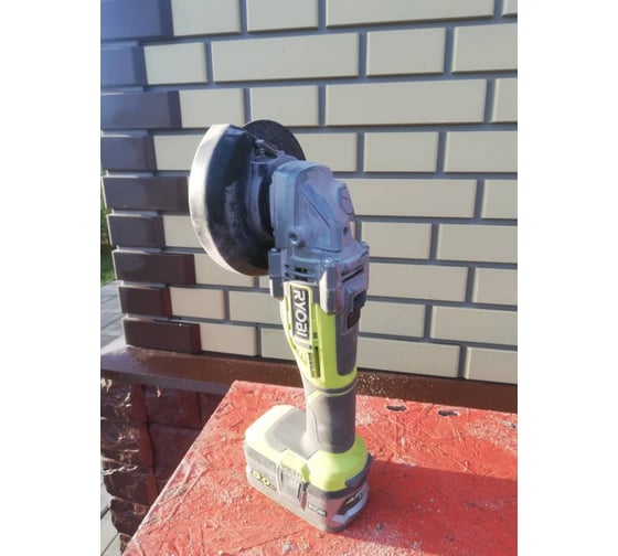 Бесщеточная углошлифмашина Ryobi ONE+ R18AG7-140S 5133004231 - выгодная цена, отзывы ...