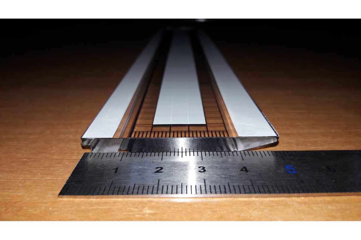 Линейка BRAUBERG EXTRA пластик 30 см, прочная, прозрачная, черно-белая ...