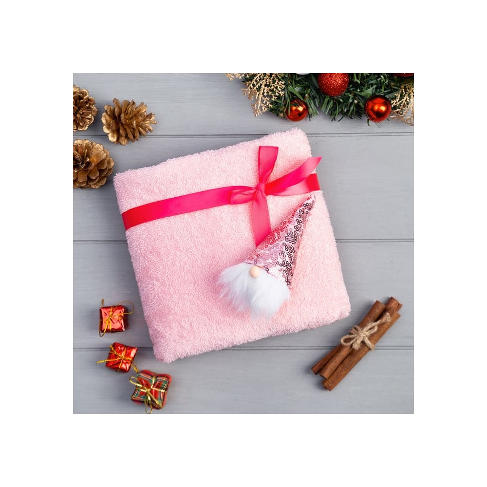 Подарочное полотенце с игрушкой Этель "Гномик" 50х90 см, цвет розовый ...