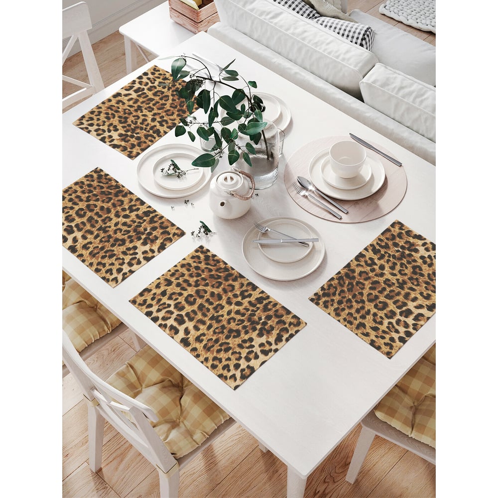 Комплект тканевых салфеток для сервировки стола JOYARTY "леопардовое окружение", 32x46 см, 4 шт ...
