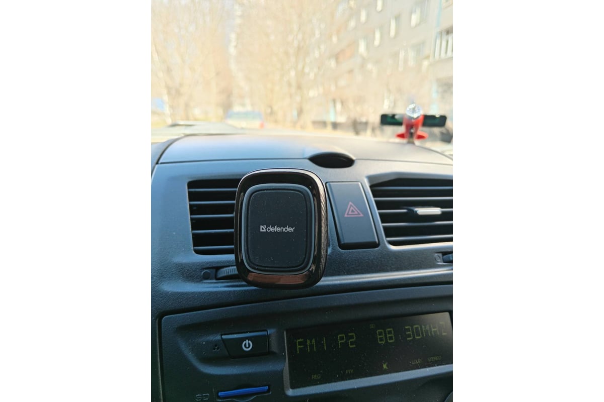 Автомобильный держатель Defender CH-129 решетка вентиляции, под кабель ...