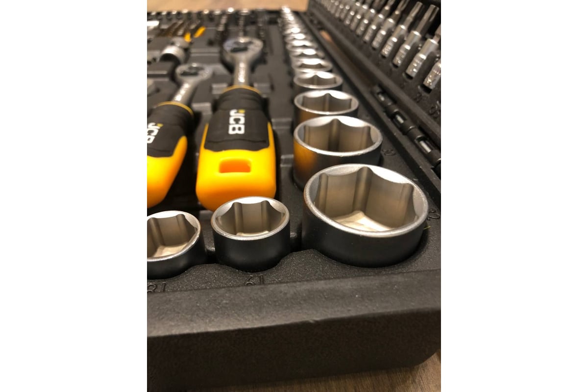 Набор инструментов JCB 216 предметов, 1/4", 3/8", 1/2" (6 гр.) JCB ...