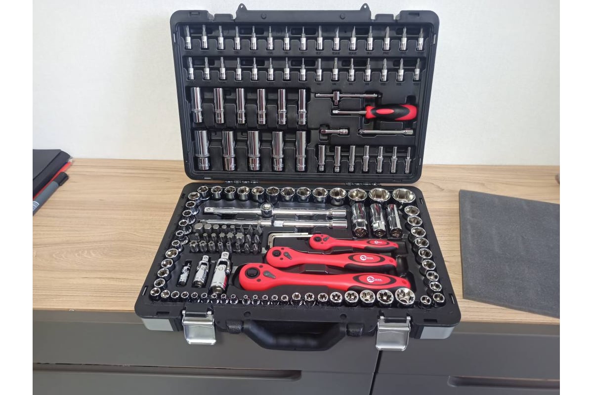 Профессиональный набор инструментов INTERTOOL 1/4 и 3/8 и 1/2, 151 шт., Cr-V ET-7151 - выгодная ...