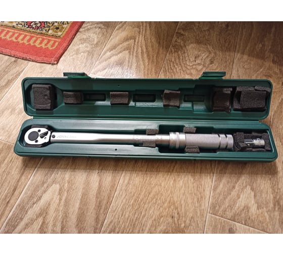 Динамометрический ключ Jonnesway T04080 3/8" 20-110 НМ 47306 - выгодная ...