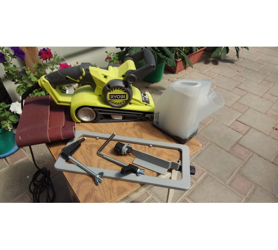 Ленточная шлифмашина Ryobi EBS800V 5133001146 - выгодная цена, отзывы ...