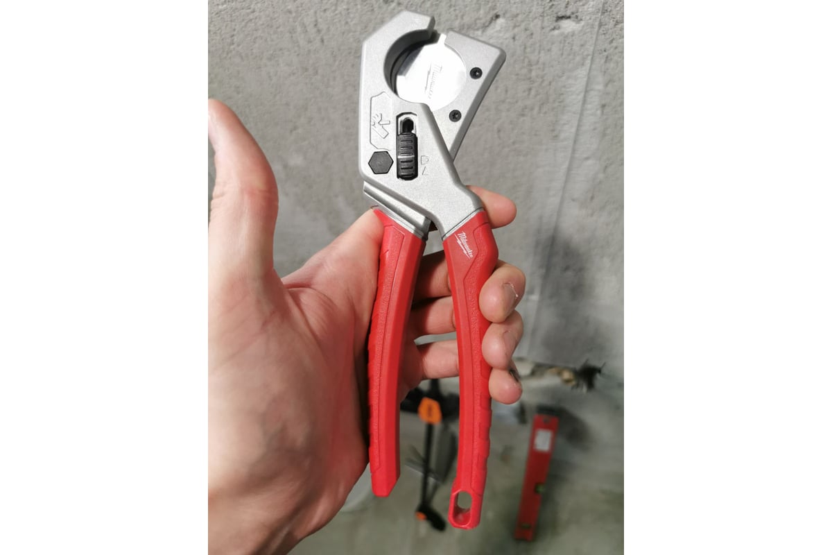 Резак для пластиковых труб Milwaukee 4932479407 - выгодная цена, отзывы ...