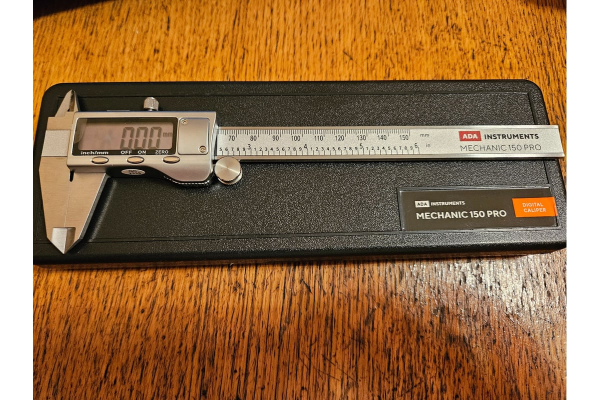 Цифровой штангенциркуль ADA Mechanic 150 PRO А00380 - выгодная цена ...