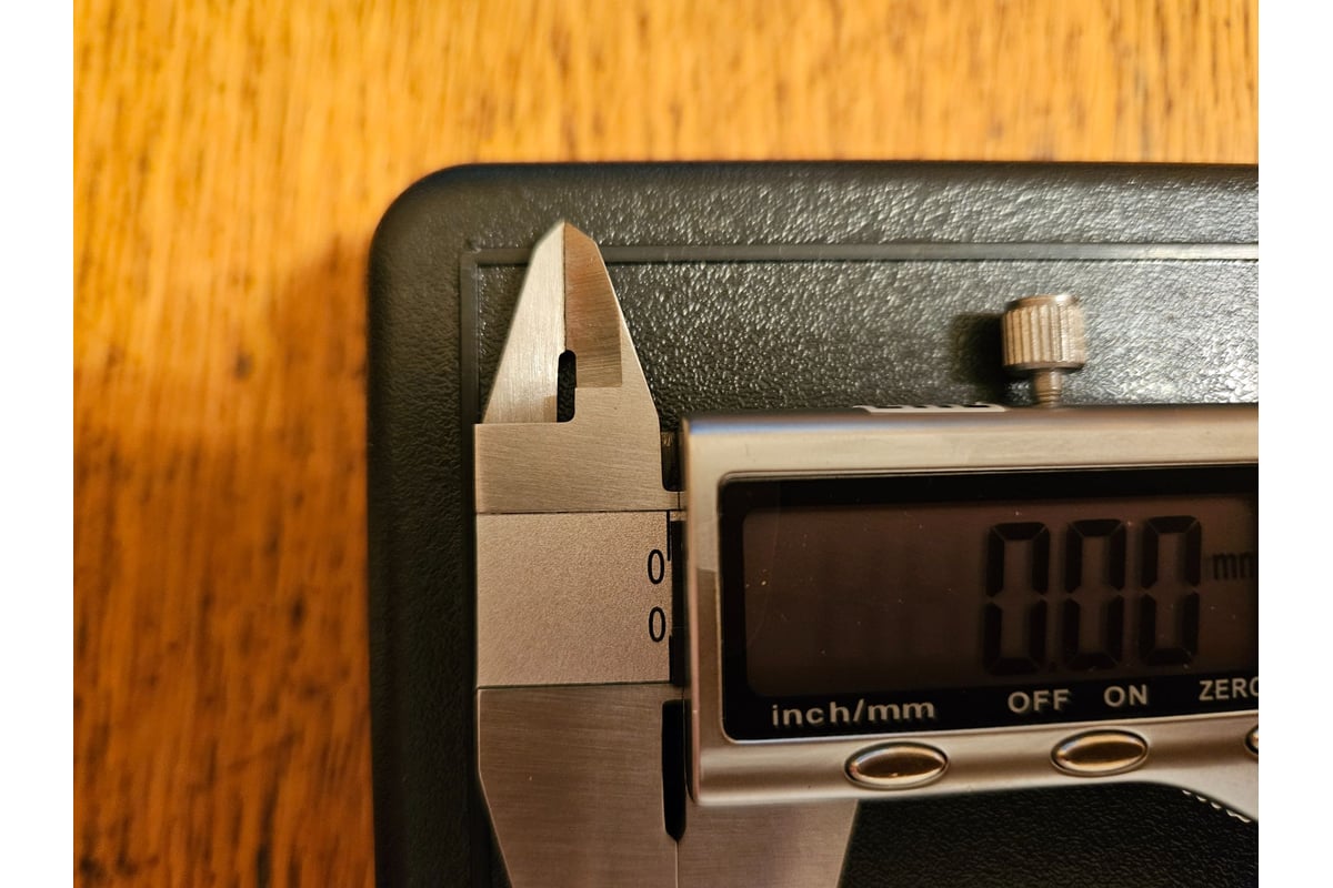 Цифровой штангенциркуль ADA Mechanic 150 PRO А00380 - выгодная цена ...