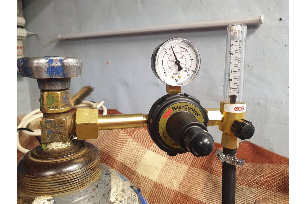Регулятор для углекислоты и аргона Base Control AR/CO2 с ротаметром GCE 0870460 - выгодная цена ...