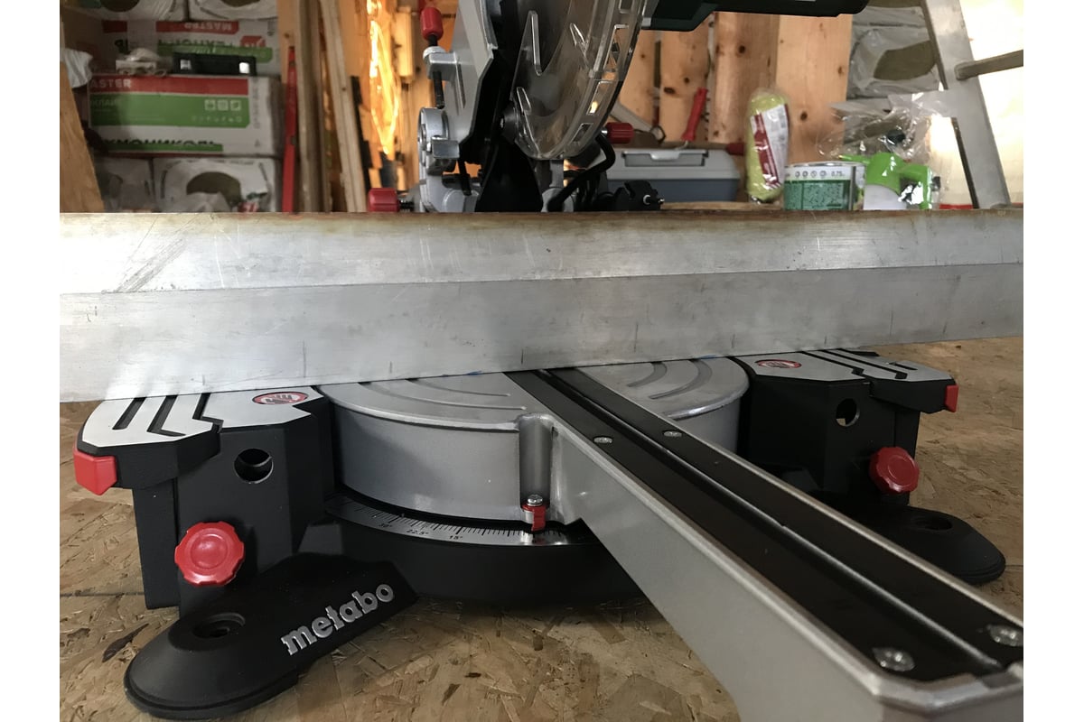 Торцовочная пила Metabo KGS 216 M + диск 690827000 - выгодная цена ...
