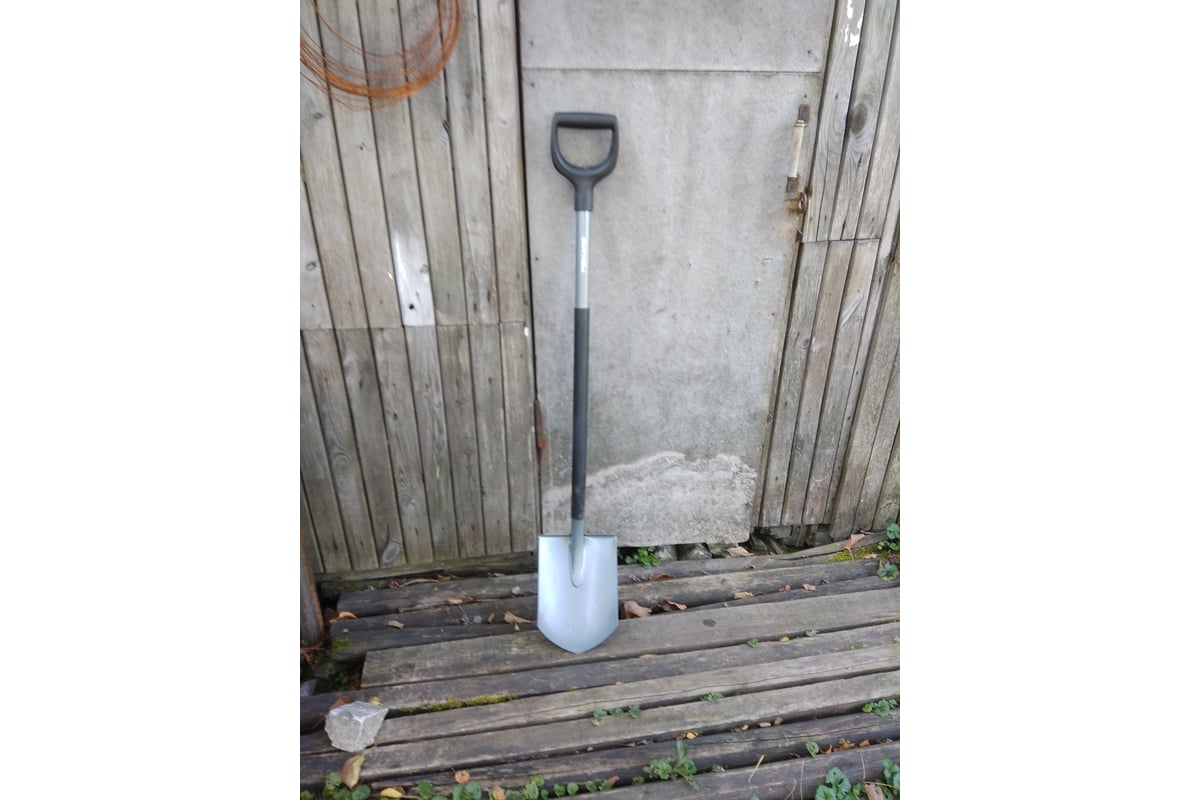 Штыковая лопата Fiskars Solid PROF 1050649: цена, описание, характеристики, отзывы и фото ...